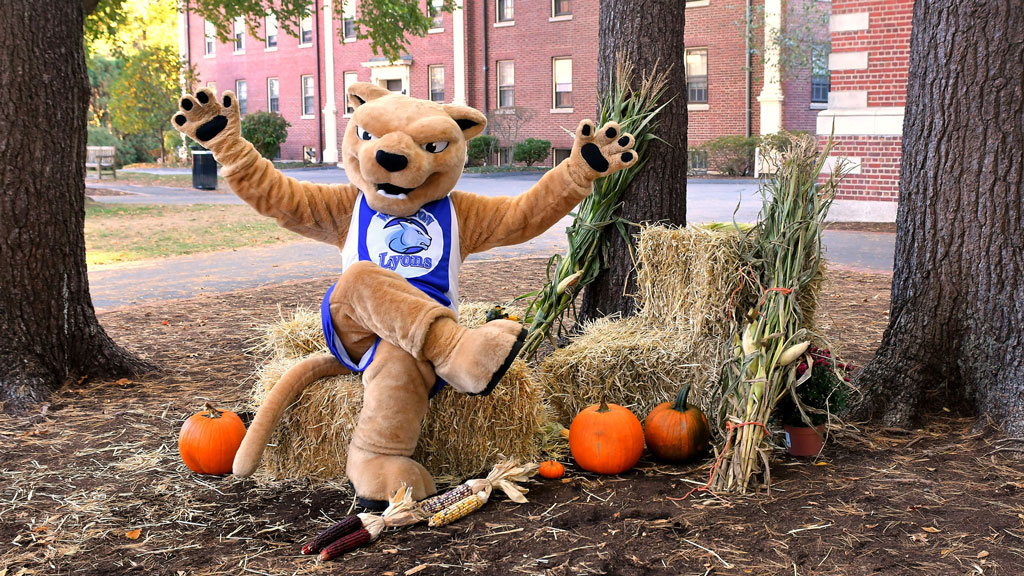 Family & Friends Weekend - Wheaton College Massachusetts